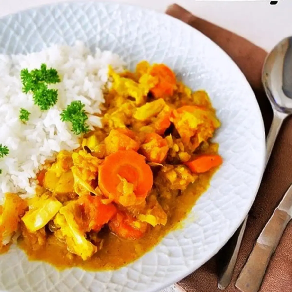 Reis mit Karotten Curry – Einfach & Cremig - Muma’s Kitchen